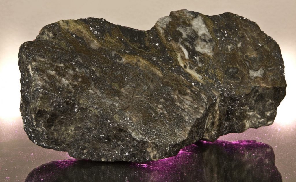 Sphalerite - Gemstone Buzz